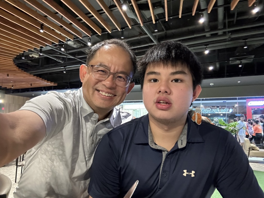 Jay Jay at The Par Club – miniLiew