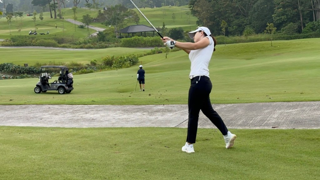 Golf with Tae Kyung Kim from Hidden Castle – miniLiew